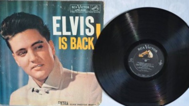 OFF-TOPIC : RELICARIOS DA RADIO VINTAGE | ELVIS IS BACK